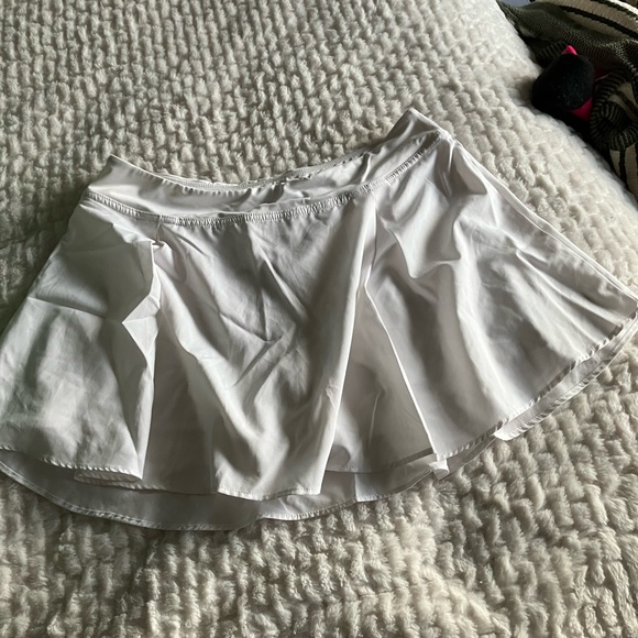 Love Tree | Shorts | Love Tree White Skort | Poshmark